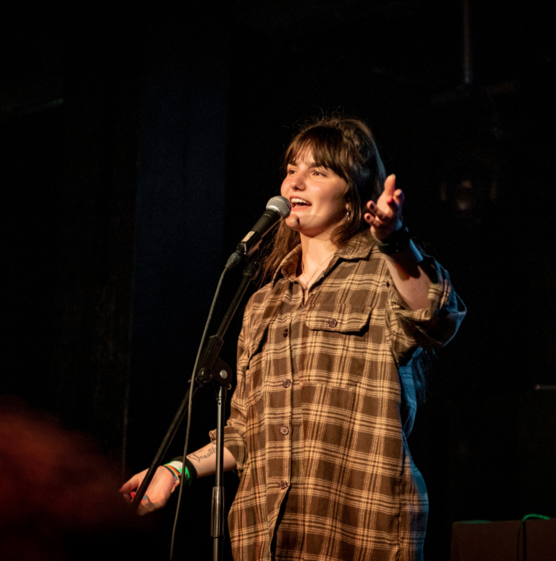 Erlebe mit uns Poetry Slam in S-H! 🎤 | assembleART